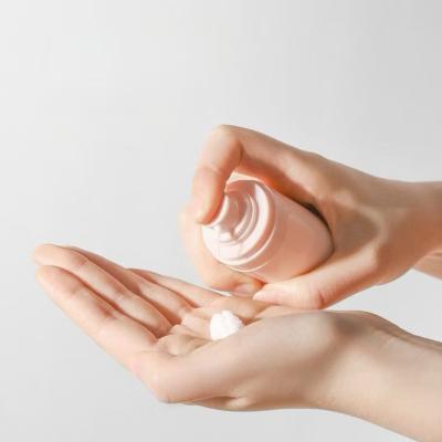 Cina Flacone con pompa airless personalizzato da 15ml-100ml per lozioni e sieri in vendita