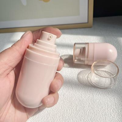 Cina Flacone airless con pompa in PP da 30ml a 150ml per creme e sieri in vendita