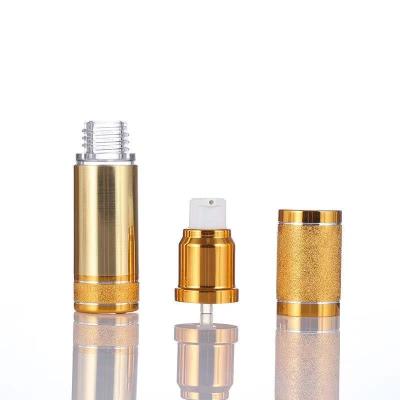 Cina Bottiglia di alluminio senza aria da 30 ml e 50 ml con colore personalizzato in vendita