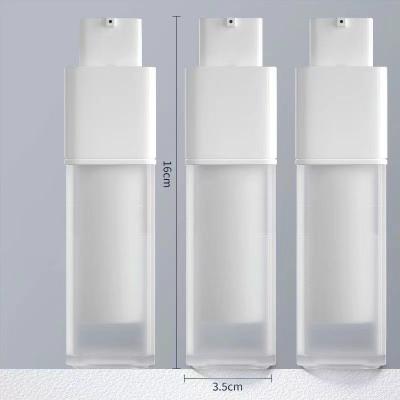 Cina Flacone airless quadrato in plastica PP da 30 ml 50 ml con pompa in vendita