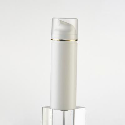 China Customized Plastic PP Airless Bottle with Square Design for Superior Preservation and 100% Product Evacuation for sale