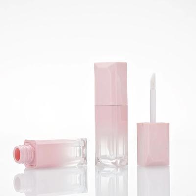 China 5ML Gradient Empty Lip Gloss Tube with Precise Application Twist Mechanism for sale