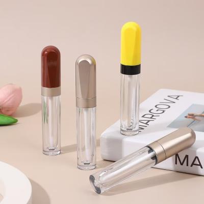 China 4.5ml Plastic Lip Gloss Tube with Customized Colors and Leakproof Design for Lip Care Products for sale
