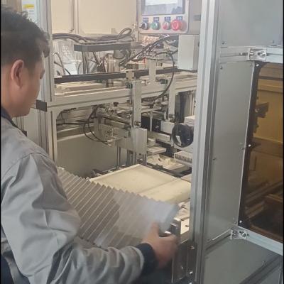 中国 高さ10~50mmのスクレイピング 150~400mmの車用フィルター製造機 販売のため