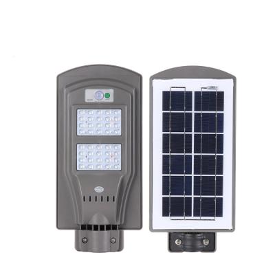 China O controlo automático integrou a luz de rua solar do diodo emissor de luz/luzes postas solares do parque de estacionamento à venda