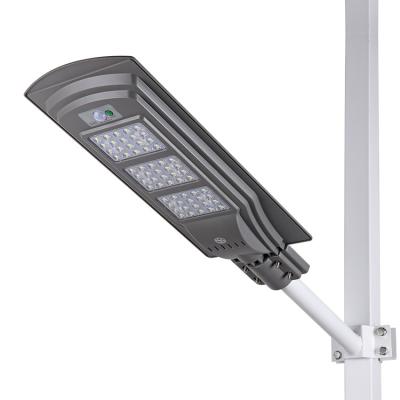 China Fácil instale a taxa solar integrada do armazenamento de alta energia dos materiais do ABS da luz de rua do diodo emissor de luz à venda