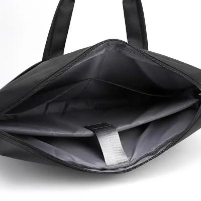 Cina Il computer portatile a 15,6 pollici degli uomini unisex dell'ufficio viaggi insacca la vendita all'ingrosso leggera riflettente dell'OEM in vendita