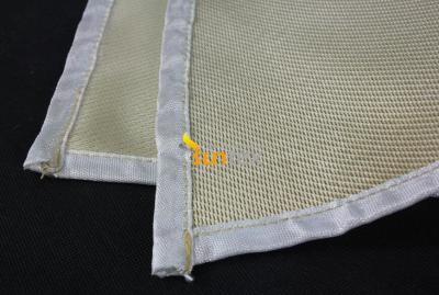 China 1300 Degree High Temperature Resistance Fire Proof 96% Sio2 High Silica Welding Blanket for sale