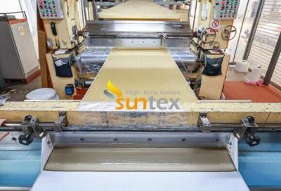 中国 シリコーンは取り外し可能な絶縁材のジャケット カバーのためのガラス生地に塗った 販売のため