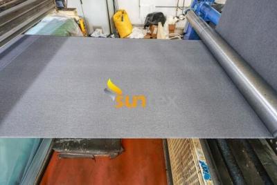 中国 シリコーン ゴムは電気絶縁材のためのガラス繊維の生地に塗った 販売のため