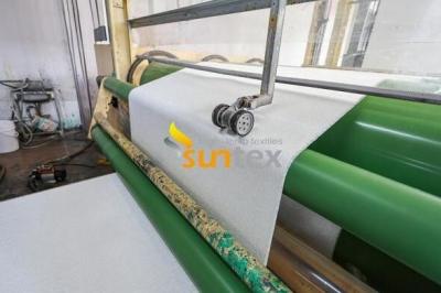 中国 シリコーン ゴムは煙および火のカーテンのための単一の側面のガラス繊維の生地に塗った 販売のため