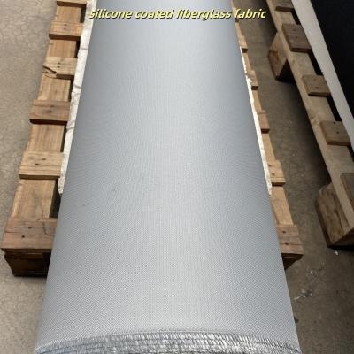 Cina Tessuto rivestito di silicone di vetro elettronico con 50 m / 100 m Lunghezza di rotolamento 1 / 1,2 / 1,5 m Larghezza e 400 g / m2 Peso per resistenza alle alte temperature in vendita