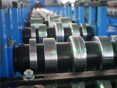 Cina rotolo della guardavia 10T che forma macchina con l'automobile di bobina Decoiler idraulico 18 stazioni in vendita
