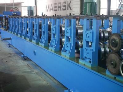 Cina rotolo della guardavia 10T che forma macchina con l'automobile di bobina Decoiler idraulico 18 stazioni in vendita