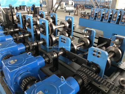 Cina 10 - rotolo del Purlin di 3.0mm CZ che forma la flangia della macchina ed il cambiamento di web vicino automaticamente in vendita