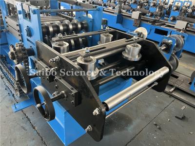 Cina rotolo idraulico del Purlin di 5T Decoiler Z che forma macchina 24kw con il sistema di controllo dello SpA in vendita
