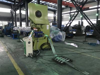 Cina rotolo solare 2 di 11kw X che forma macchina con 3T Decoiler manuale dalla catena in vendita