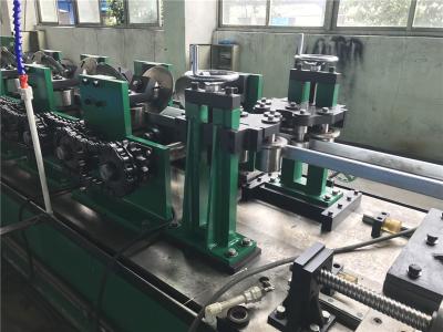 Cina Rotolo ad alta velocità del soffitto che forma regolabile a macchina 11KW + 7.5w in vendita