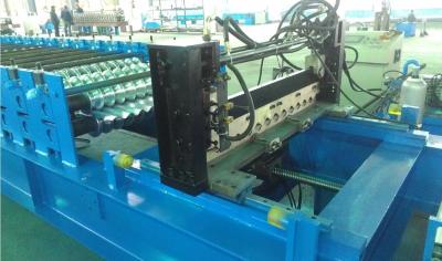 China Hoge snelheid 0 - 25m/min Golfbroodje die Machinevlieg vormen die Geen Einde snijden Te koop