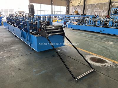 China Corte de trilhos de precisão CU com máquina de formação de rolos de energia solar de 22 kW à venda