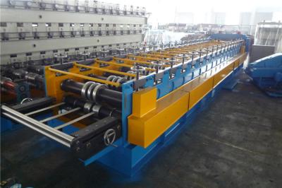 China Rollo material de Silo del rodillo Gcr15 que forma el equipo por el engranaje con Decoiler en venta