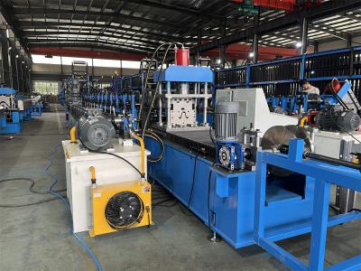 Cina Macchina per la formazione di rotoli ad alta velocità con 10 stazioni di punzonatura in linea in vendita