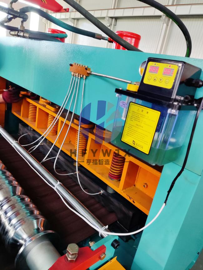 1020 Glazed Tile Roll Forming Machine close-up detail