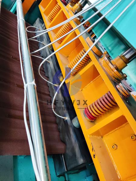 Quality High Precision 1020 Glazed Tile Roll Forming Machine With 16 Rows 4-6M/Min for sale