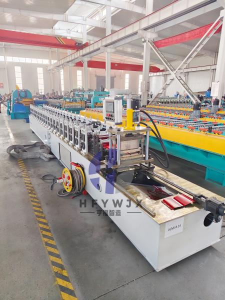 Quality 15-20m/Min Speed Automatic Metal Cladding Roll Forming Machine 30 Rows Forming for sale