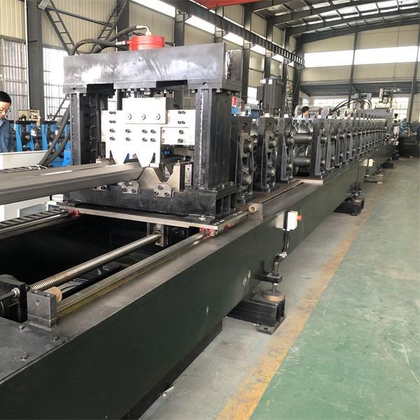 Highway Guard Rail Forming Machine 30KW With 10T Hydraulic Decoiler