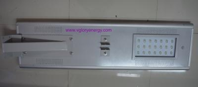 Cina La progettazione piacevole professionale 20W ha integrato la vendita calda dell'iluminazione pubblica solare del LED in vendita
