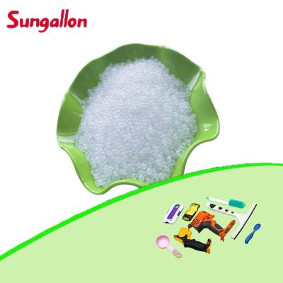 Китай Специализированная форма гранул из термопластичного эластомерного материала TPE для щетки для домашних животных продается