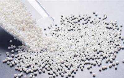 China Granulados de TPR de alta reciclabilidad impermeable TPR material de caucho GP410 fácil de procesar en venta