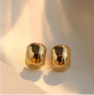 China Rose Gold 18K Au750 For Women Engagement Earrings And Gold Wedding Band Solid Gold Simple Glaze Earrings 8.35*11mm Jewel for sale