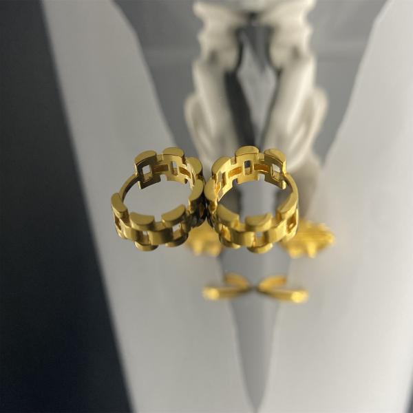 Quality Elegant Small Gold Plumeria Earrings for sale