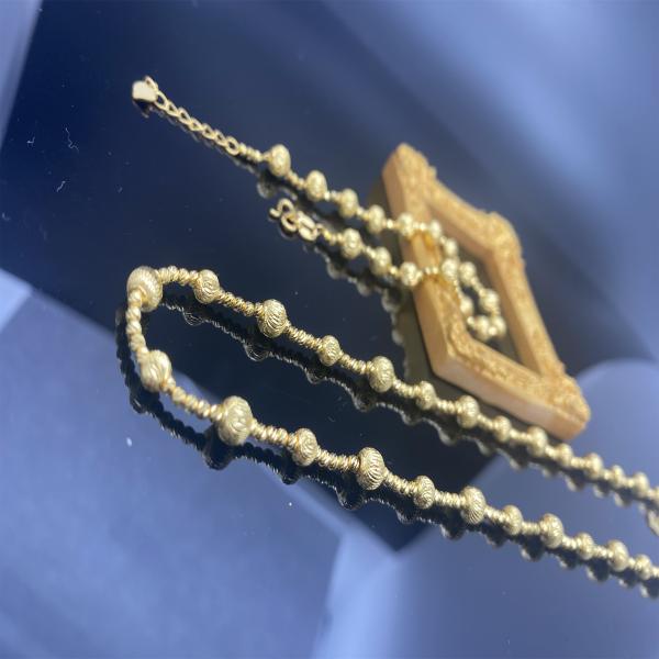 Quality Luxurious 18K Yellow Gold Heart Bracelet for sale