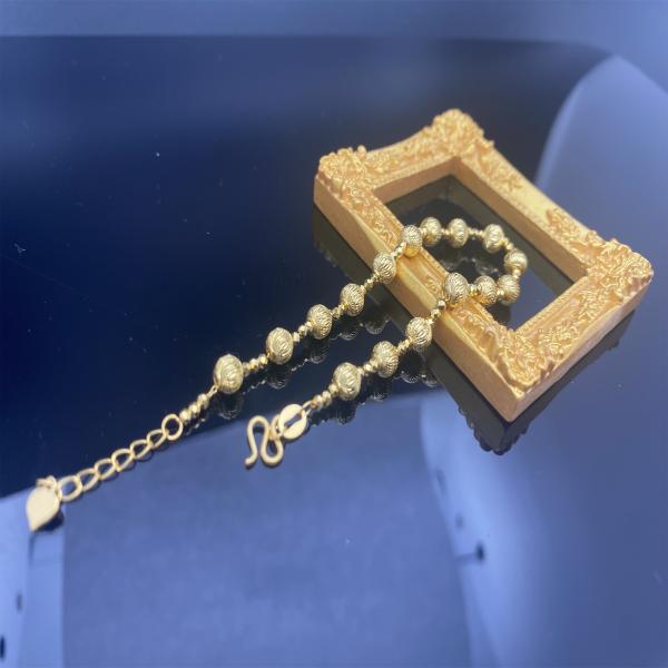 Quality Luxurious 18K Yellow Gold Heart Bracelet for sale