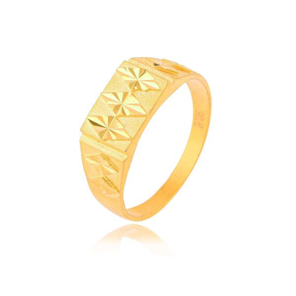 Quality 18kt Gold Wedding Ring: Where Luxury Meets Lasting Love for sale