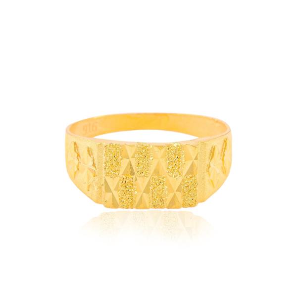Quality 18kt Gold Wedding Ring: Where Luxury Meets Lasting Love for sale