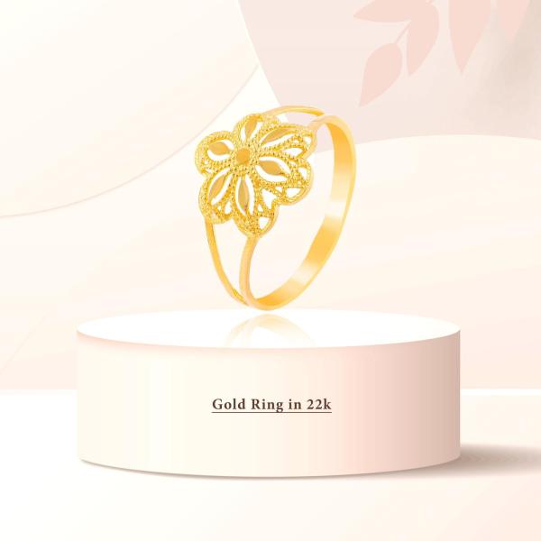 Quality Elegant 18kt Gold Band: The Perfect Blend of Luxury and Tradition for sale