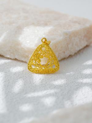 Cina Splendidi e sofisticati ornamenti in oro carati per l'uso quotidiano in vendita