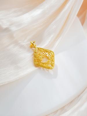 Cina Aggiungi un tocco di lusso al tuo look quotidiano con ornamenti di gioielli in oro da 24K in vendita