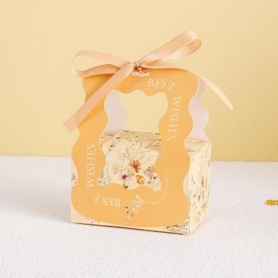 Cina Carta d'arte Logo di lusso Regalo Shopping Borsa di carta in rilievo con schermo a maniglia in vendita