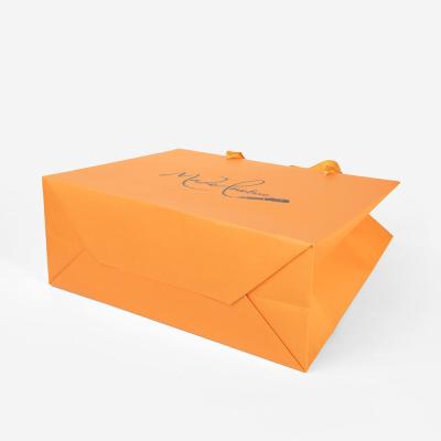 China Encomenda personalizada Segamento Mão Manga Longa Manga Saco de papel com o seu logotipo à venda