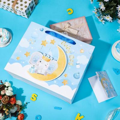 China Saco de compras de papel personalizado Eco-friendly 250 Gsm com corda de fita para embalagem de presentes à venda