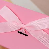 China Square Recycled Materials Custom Folding Magnetic Rigid Box for Personalized Packaging for sale
