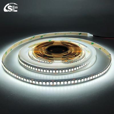 China Residential DC12V 24V SMD2835 Electroplate PCB 240Ds 8mm Ra 80 6500K LED Light Strip for sale