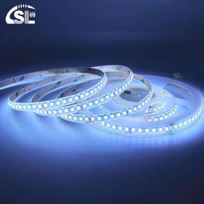 Cina Lunga durata di vita Lumina a striscia LED impermeabile con larghezza di 8 mm e temperatura del colore di 12000K in vendita