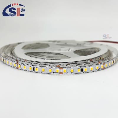 Cina DC12V/24V SMD2835 140D 8mm 3000K Ra70 LED Light Strips per bagni in vendita