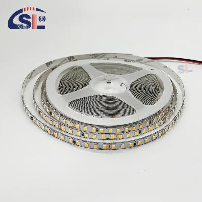 Cina DC12V/24V SMD2835 140D 8mm 3000K Ra70 LED Light Strips per bagni in vendita